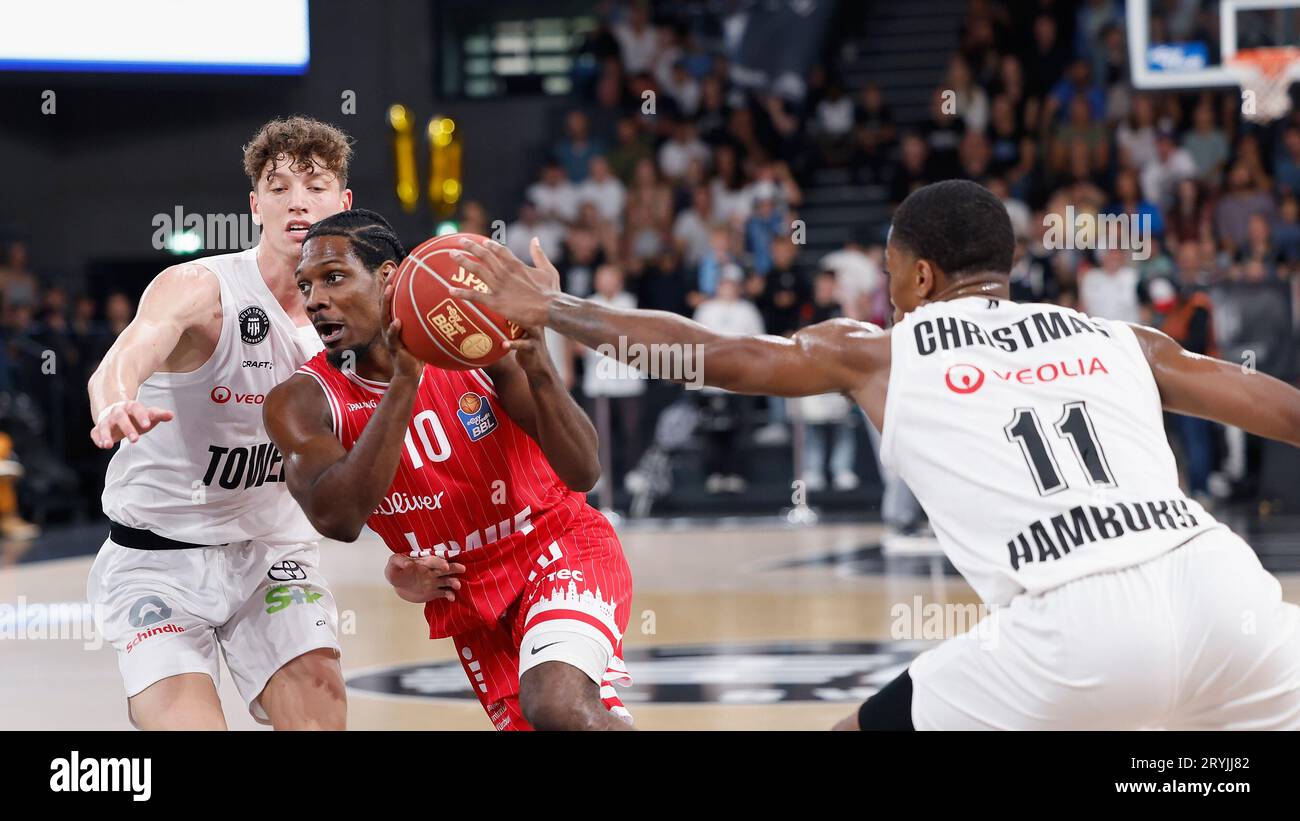 7 und darius perry wuerzburg baskets hi-res stock photography and ...