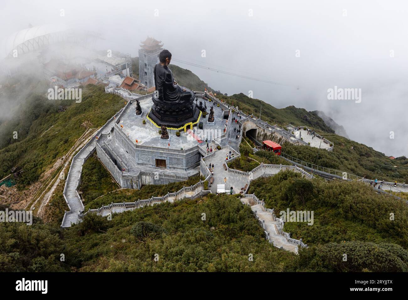 Vietnam mountain fansipan hi-res stock photography and images - Alamy