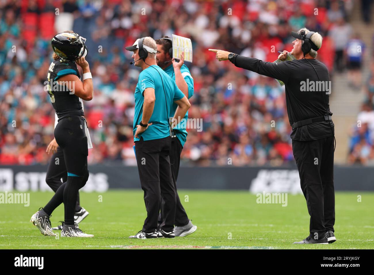 Wembley Stadium, London, UK. 1st Oct, 2023. NFL UK Football, Atlanta ...