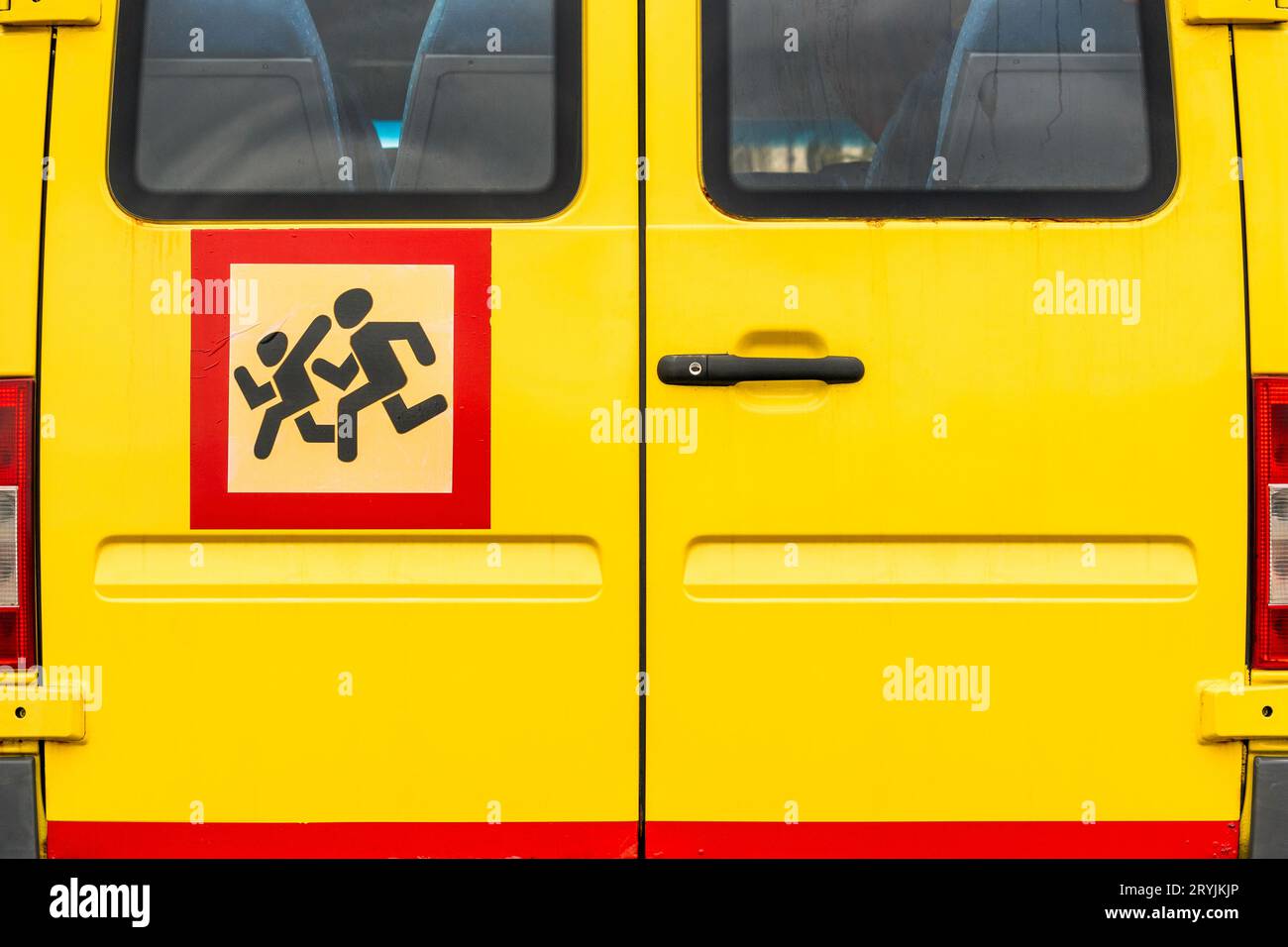 Bus back view hi-res stock photography and images - Alamy
