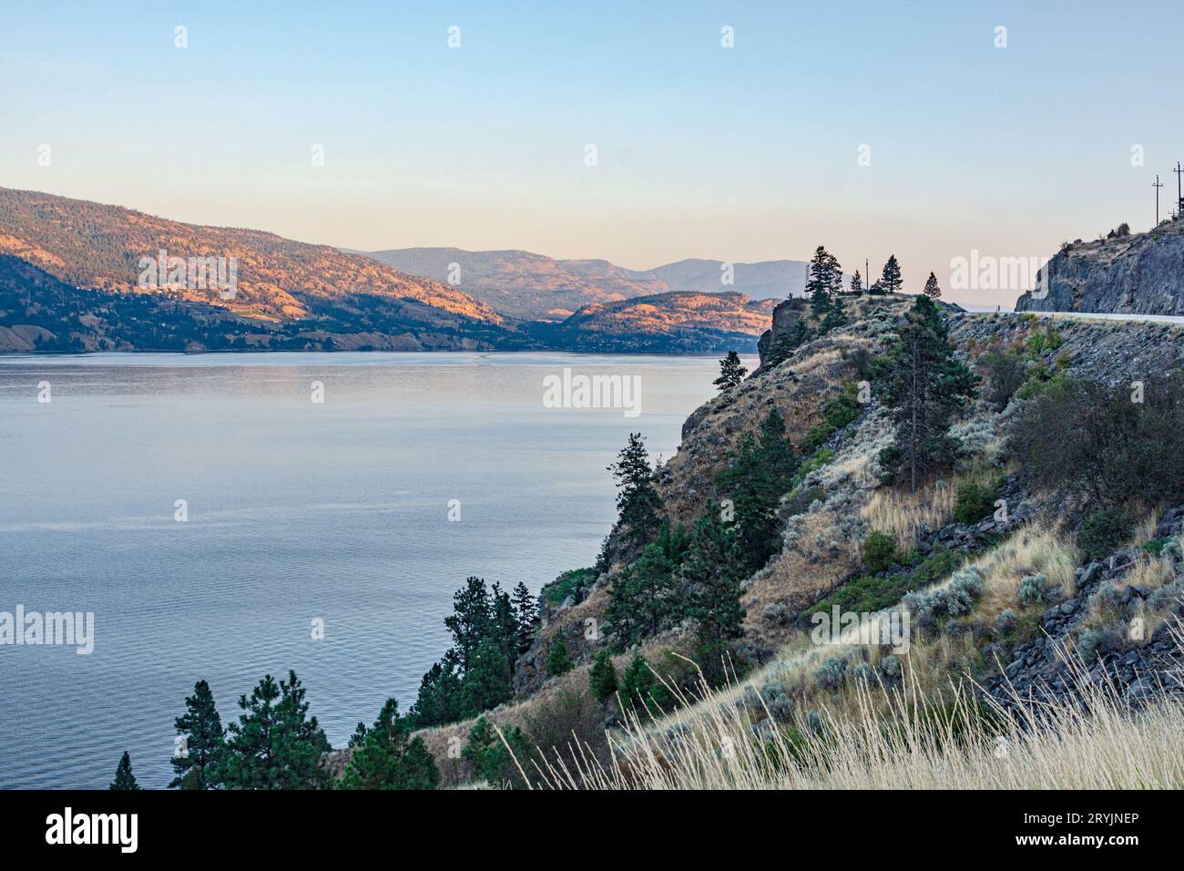 Scenery overview of Okanagan lake on summer sunset Stock Photo - Alamy