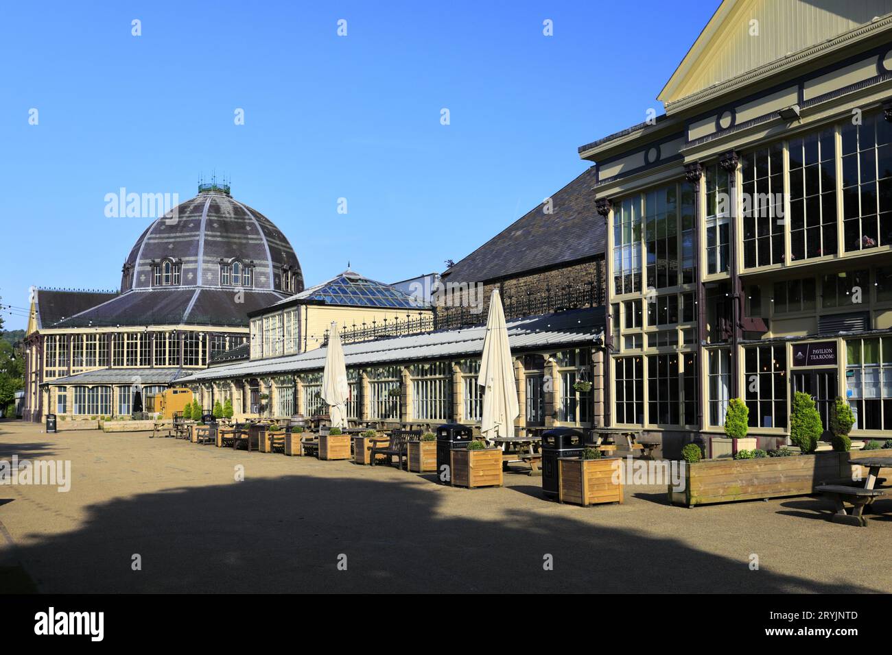 The Pavilion Gardens in the market town of Buxton, Peak District ...
