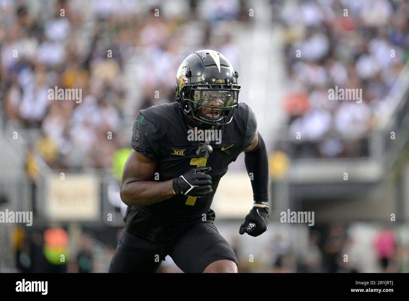 Central Florida wide receiver Javon Baker (1) runs a route during the ...