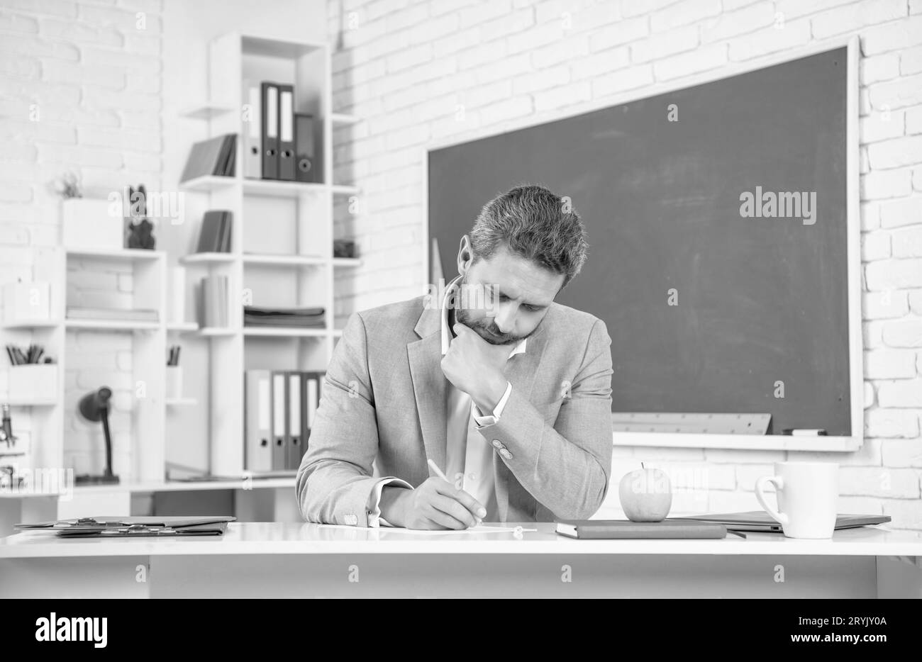 Busy classroom Black and White Stock Photos & Images - Alamy