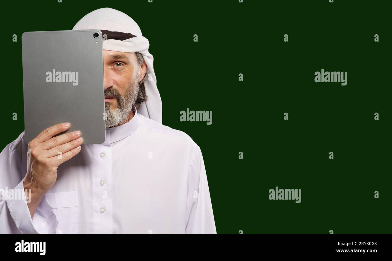 Arab face hi-res stock photography and images - Alamy