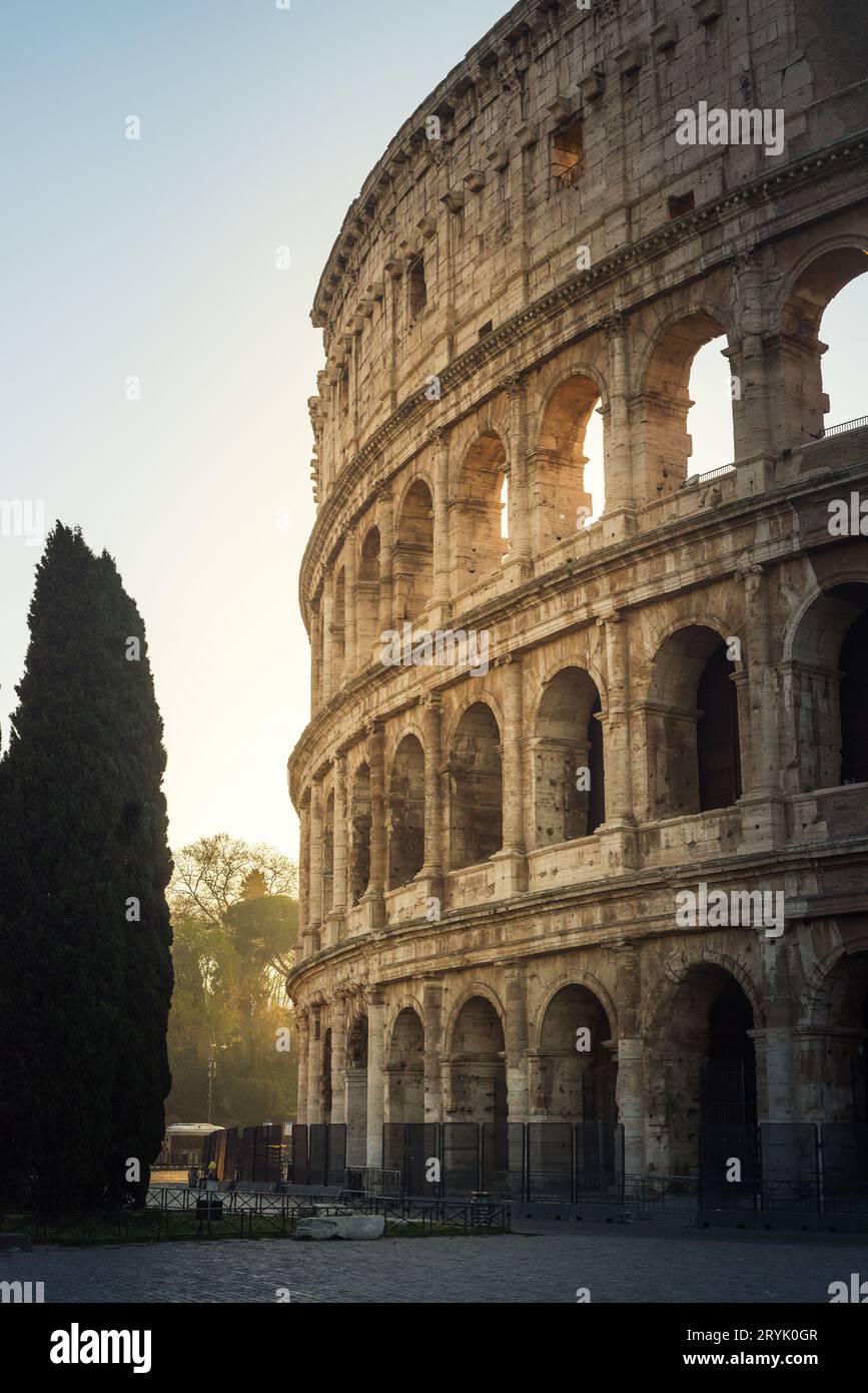 Colosseo colosseo colosseo hi-res stock photography and images - Alamy