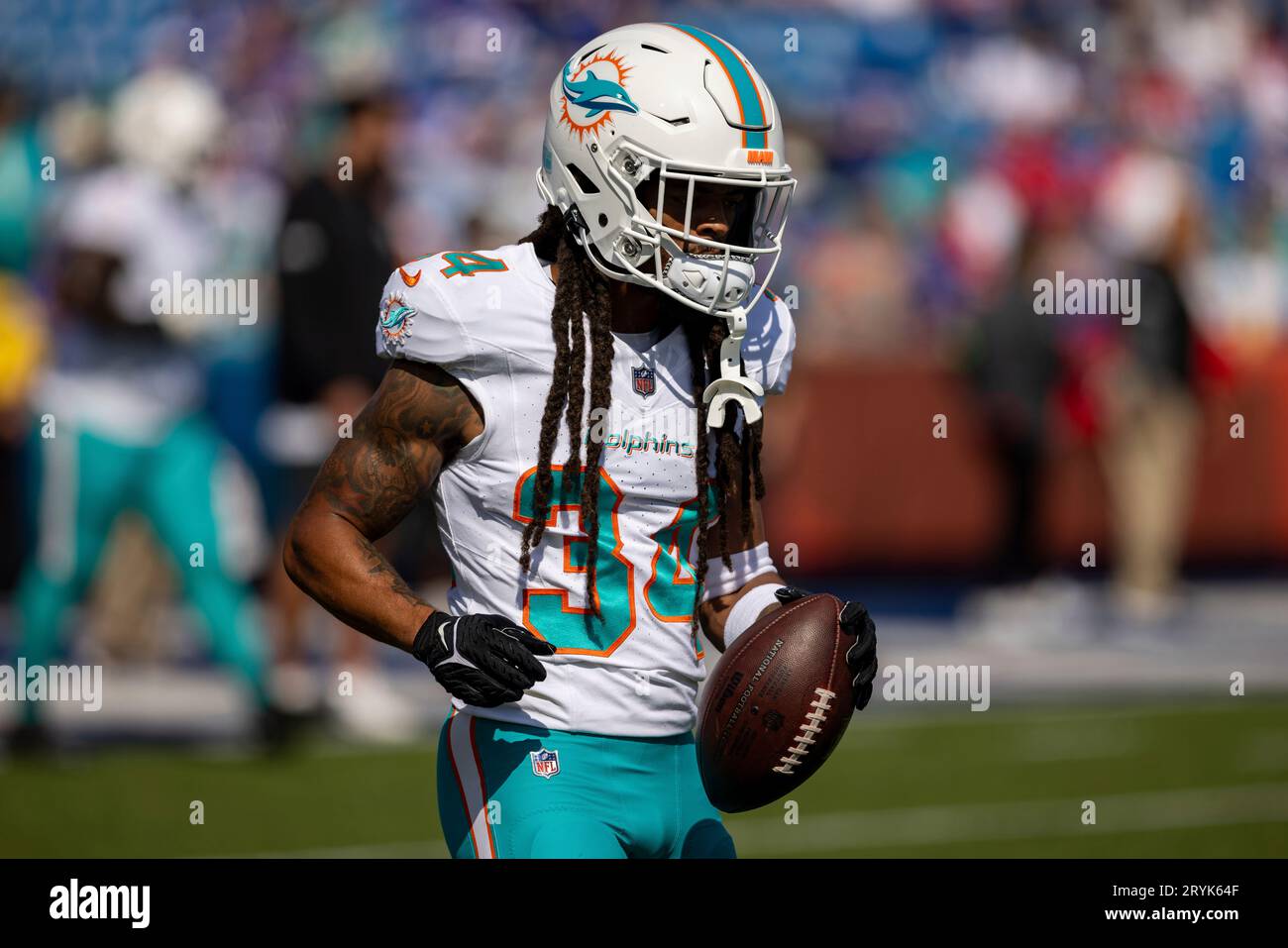Miami Dolphins cornerback Parry Nickerson (34) warms up before an NFL ...