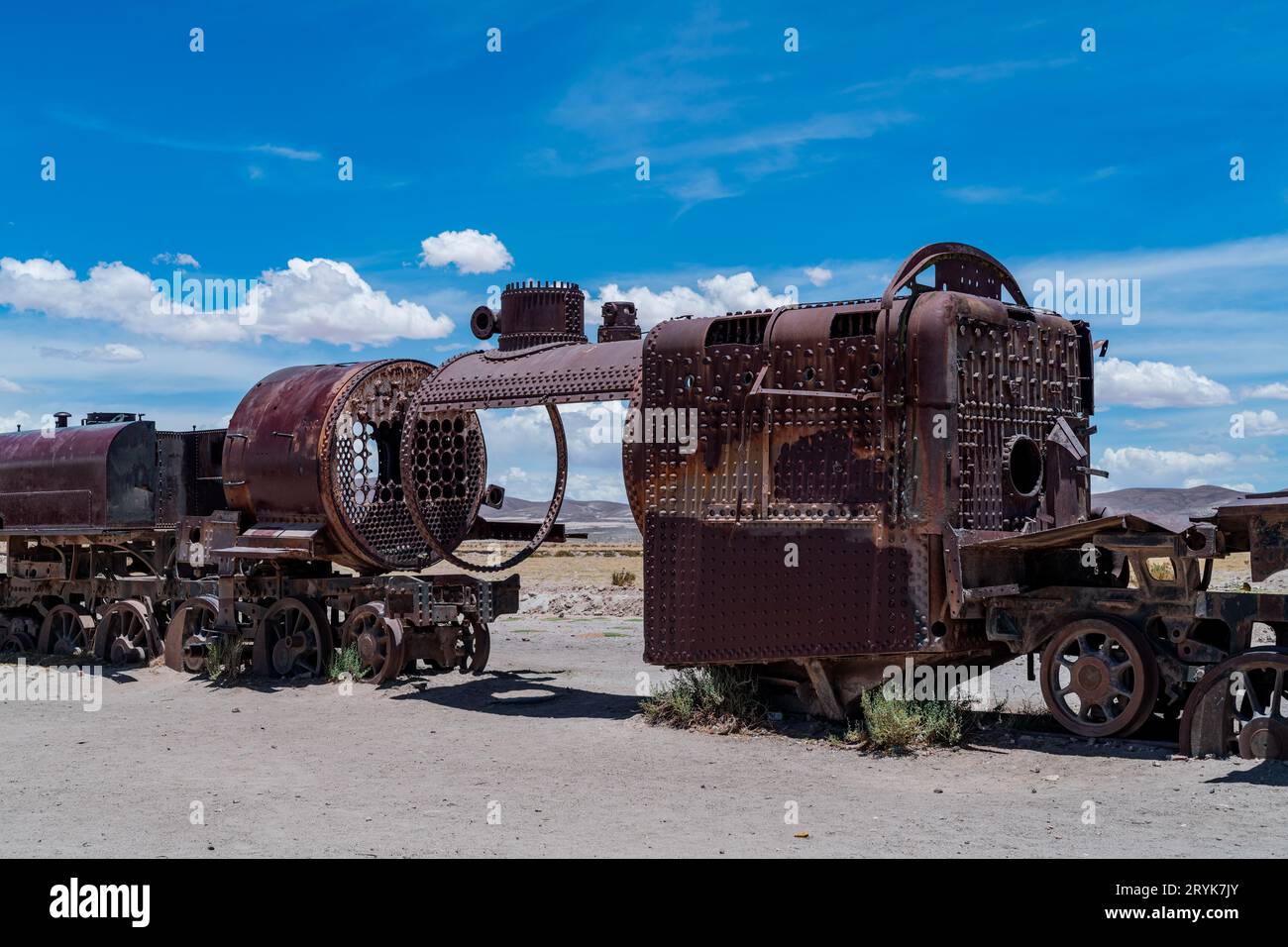 Train graveyard hi-res stock photography and images - Alamy