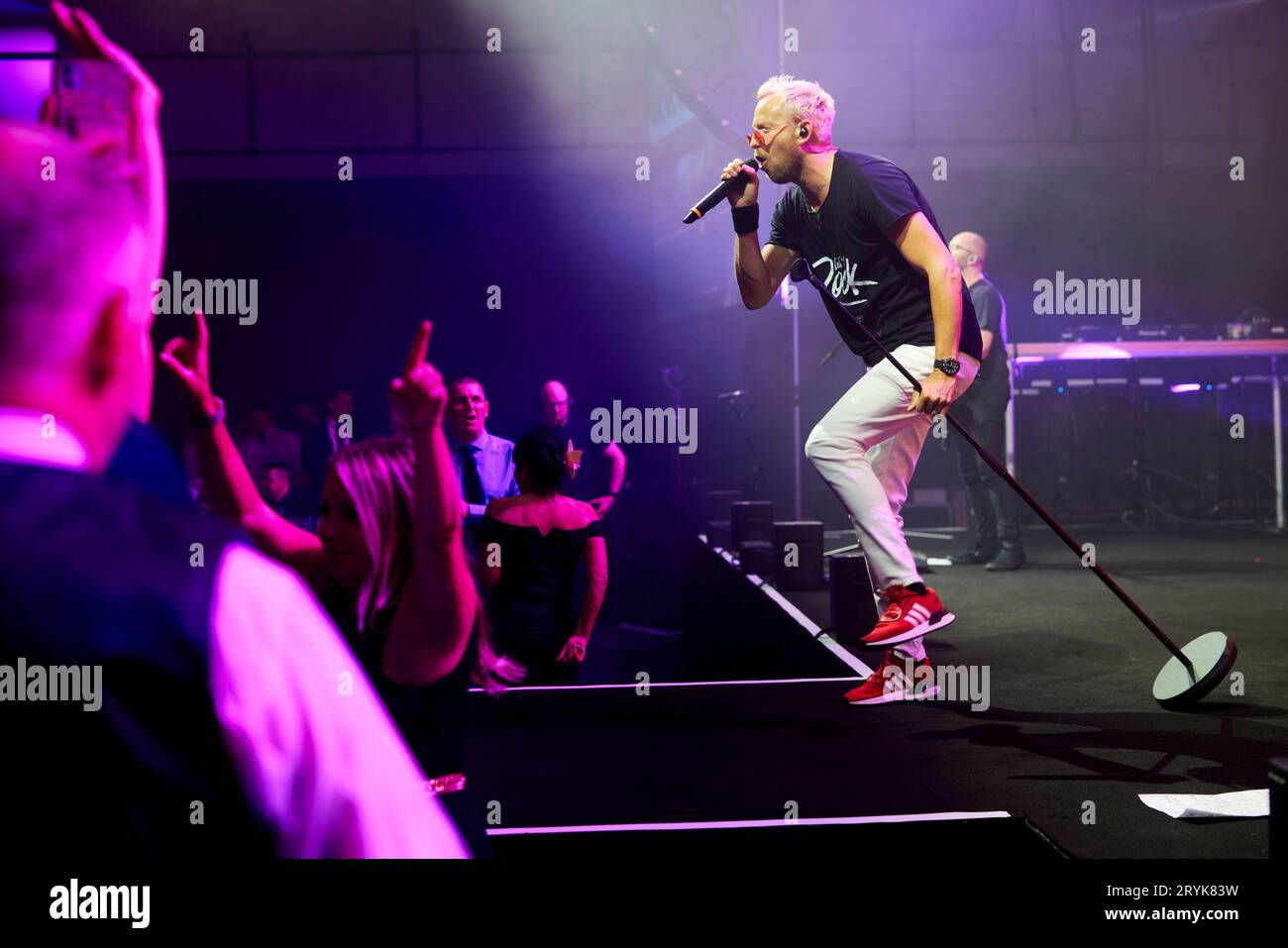 Rick parfitt of status quo hi-res stock photography and images - Alamy