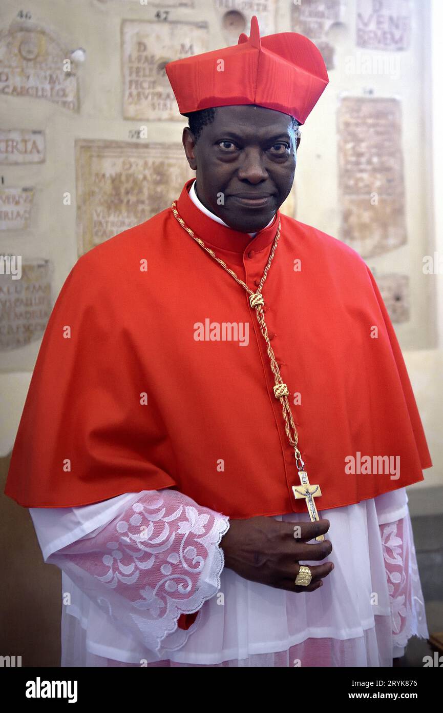 Cardinal protase rugambwa hi-res stock photography and images - Alamy
