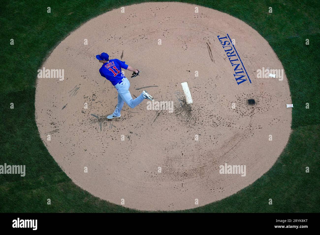 Chicago Cubs starting pitcher Drew Smyly throws during the first inning ...