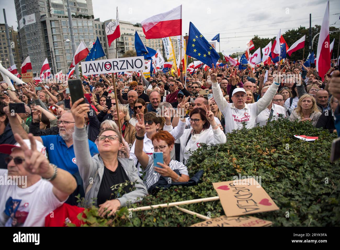 Slogan slogans campaign campaigns hi-res stock photography and images ...