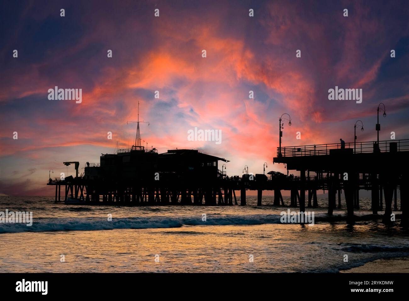Amusement park sunset hi-res stock photography and images - Alamy
