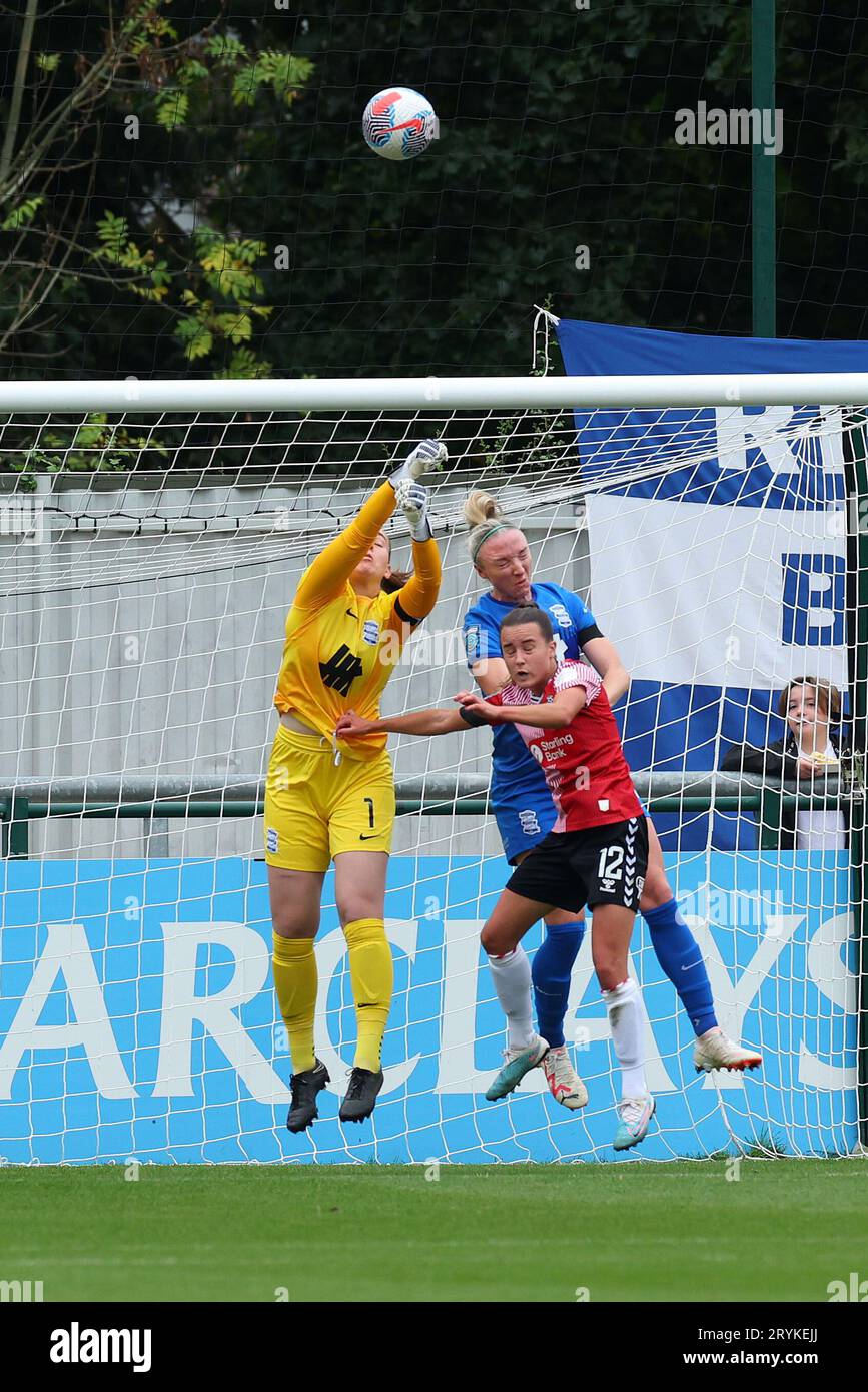 Totton, UK. 1st Oct, 2023. Goalkeeper Lucy Thomas (1 Birmingham ...