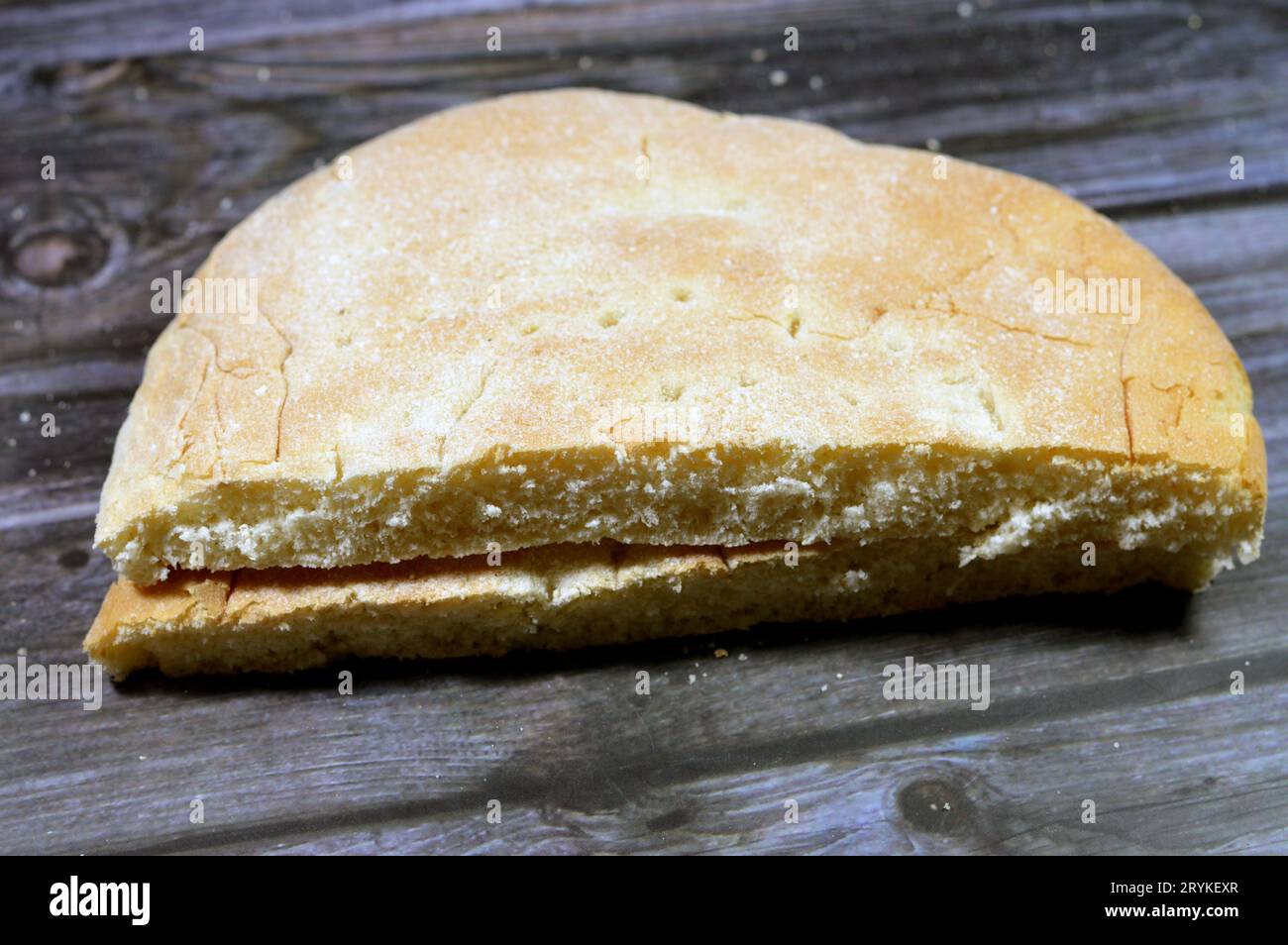 Cornbread, a quick bread made with cornmeal, the cuisine of the ...