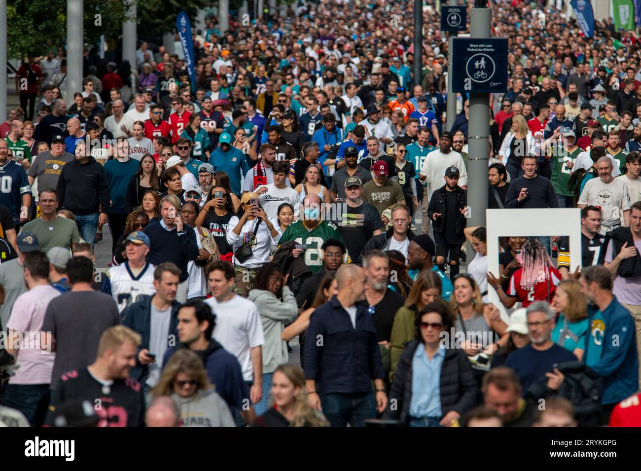 Fans arriving on match day in Wembley NFL Atlanta Falcons v ...