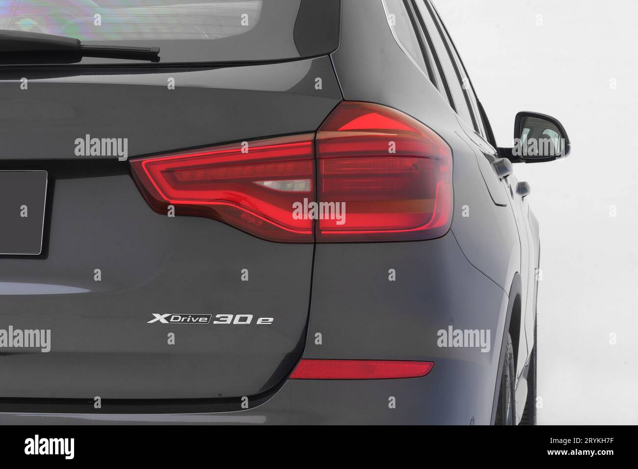 BMW X3 X-LINE XDRIVE 30E HÍBRIDA Stock Photo - Alamy