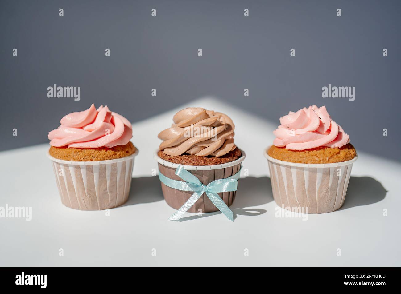 Shadow sunny hi-res stock photography and images - Alamy