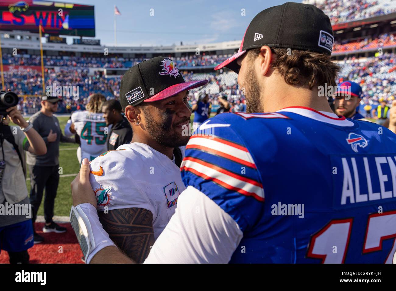 Buffalo Bills quarterback Josh Allen (17) and Miami Dolphins ...