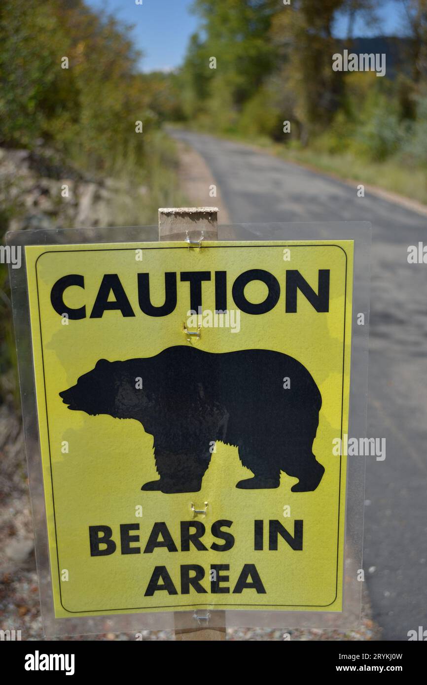 Caution bears in area sign hi-res stock photography and images - Alamy