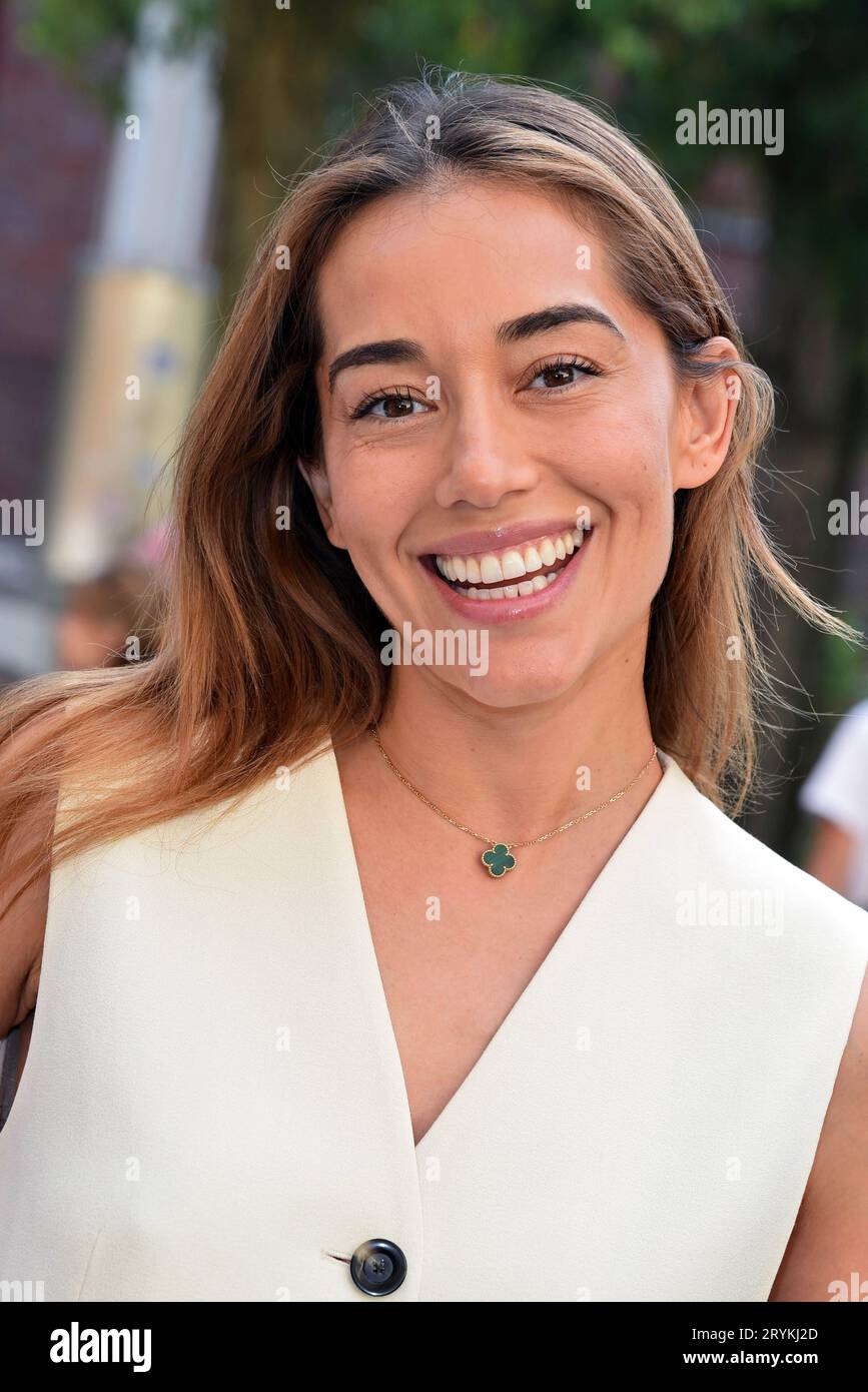 Anna Schürrle bei der Premiere von DAS FLIEGENDE KLASSENZIMMER im Kino ...