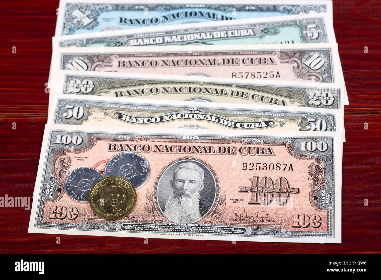 Cuban banknotes hi-res stock photography and images - Alamy