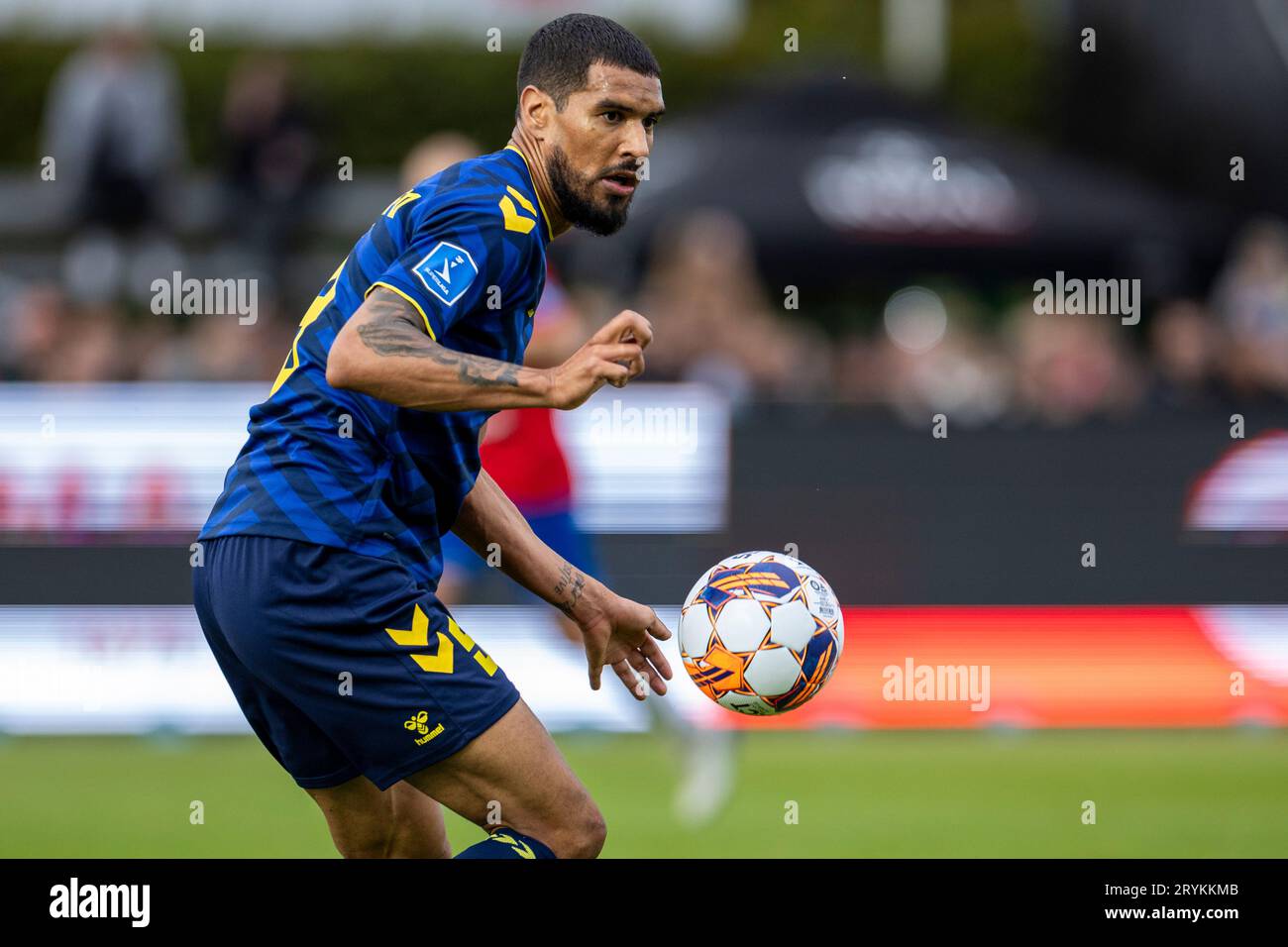 Hvidovre, Denmark. 01st Oct, 2023. Ohi Omoijuanfo (9) of Broendby IF ...