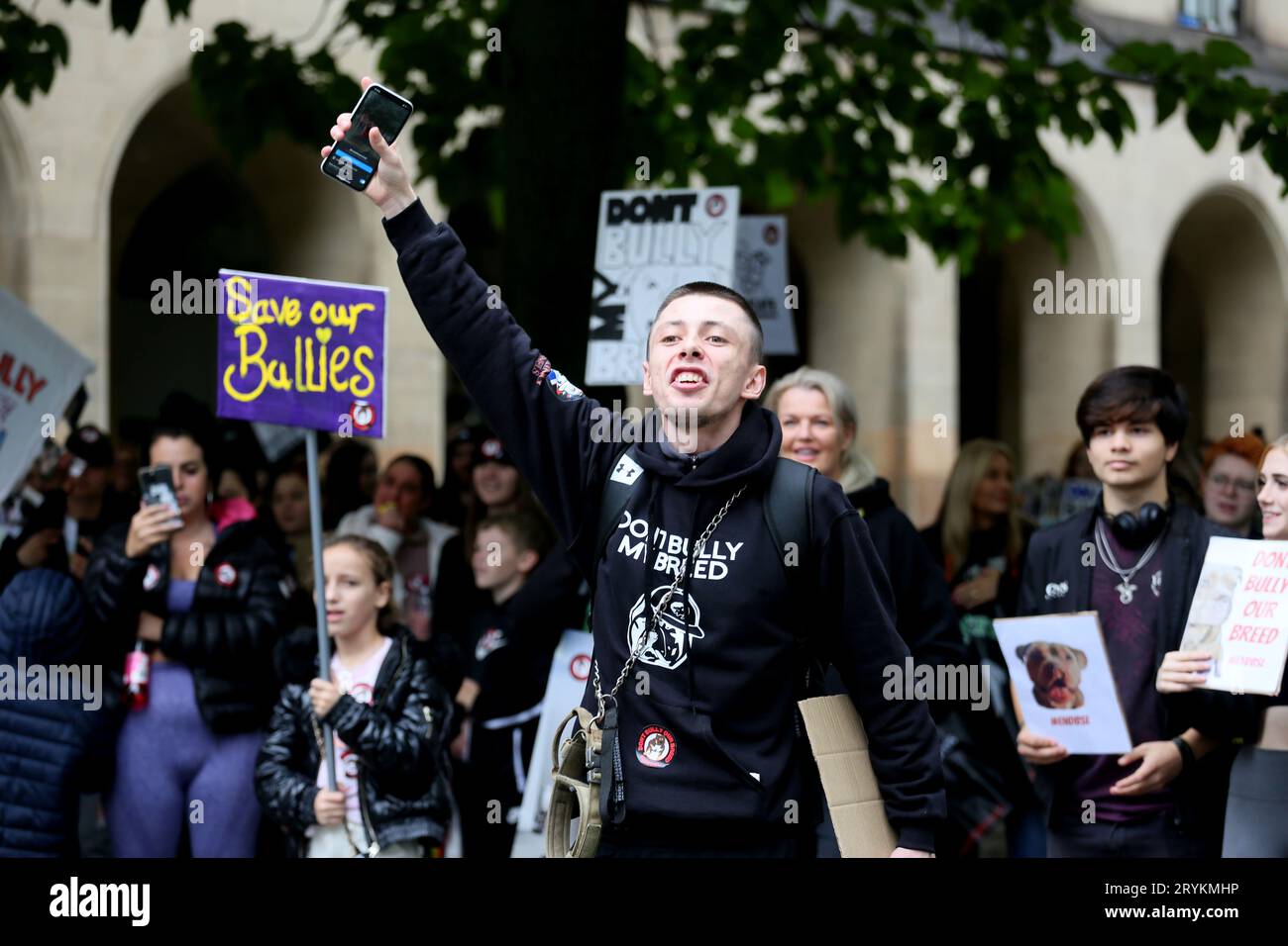 American bully xl dangerous hi-res stock photography and images - Alamy