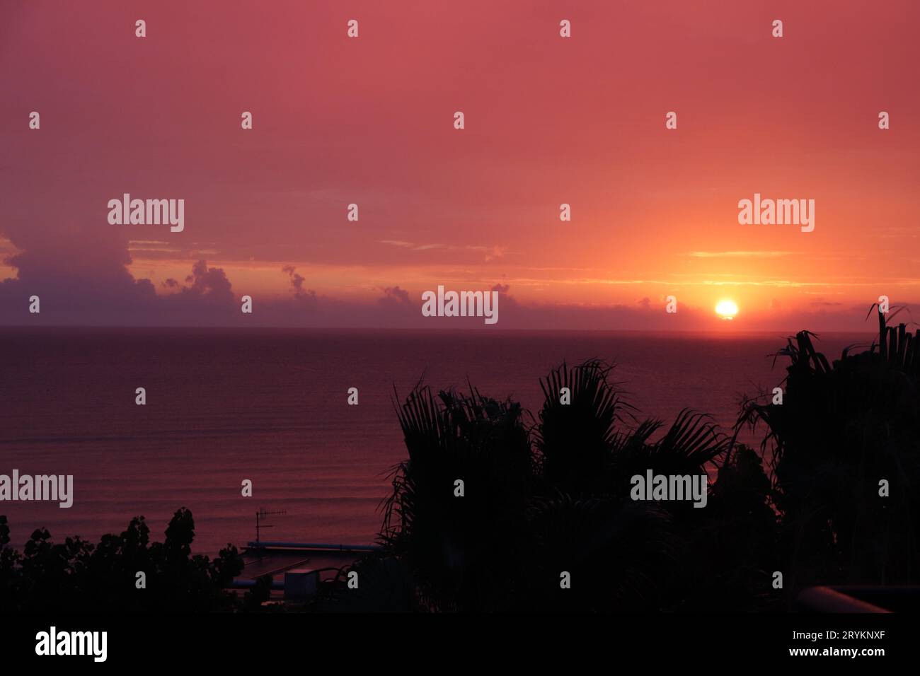 Susnet on beach hi-res stock photography and images - Alamy
