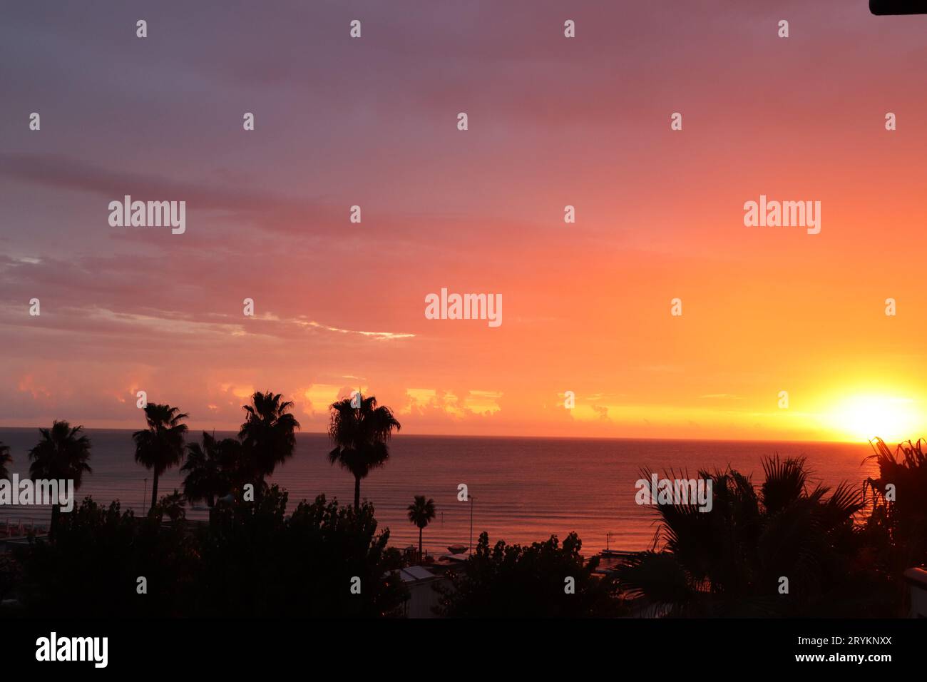 Susnet on beach hi-res stock photography and images - Alamy