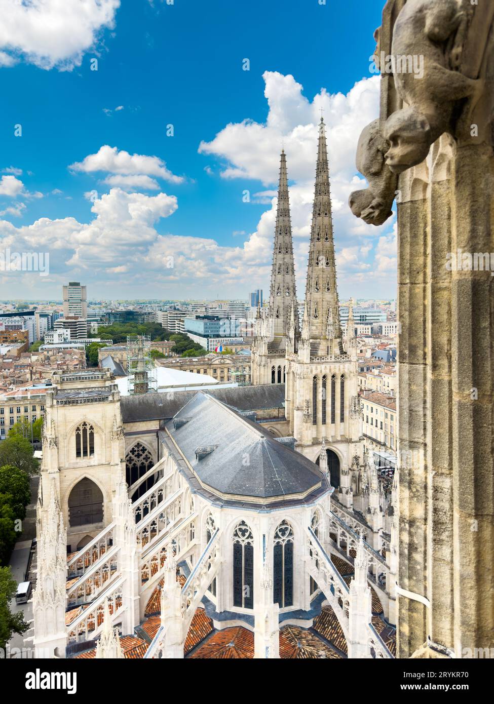 Bordeaux france city aerial hi-res stock photography and images - Alamy