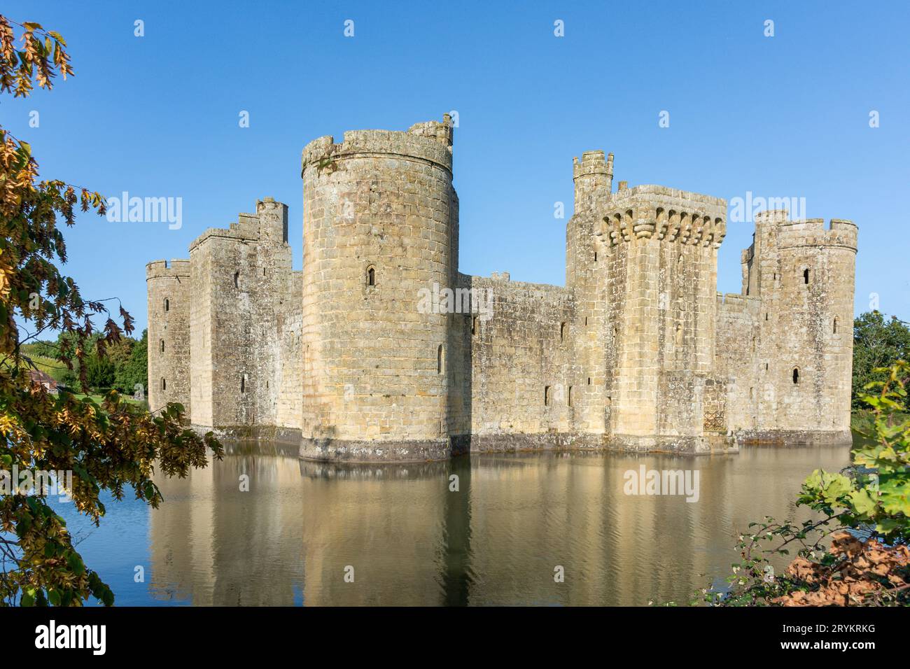 14th century bodiam castle medieval historic fortification moat hi-res ...