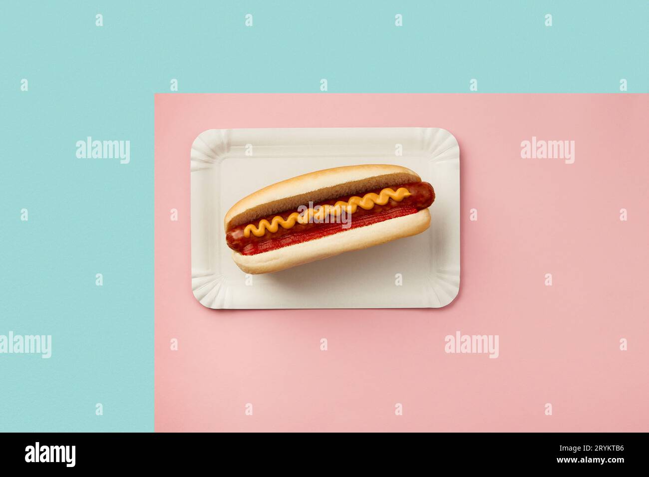 Classic hot dog with wurst, ketchup and mustard on paper plate. Menu ...