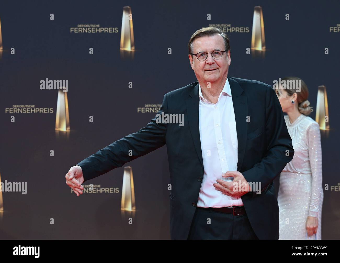 Medienmanager Hans Mahr kommt zur Gala und Verleihung des Deutschen ...