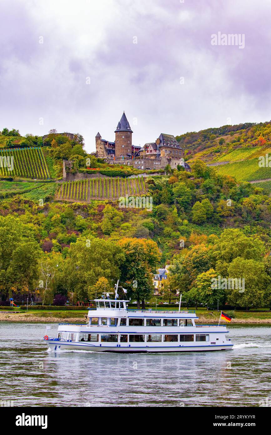 Castles hi-res stock photography and images - Alamy