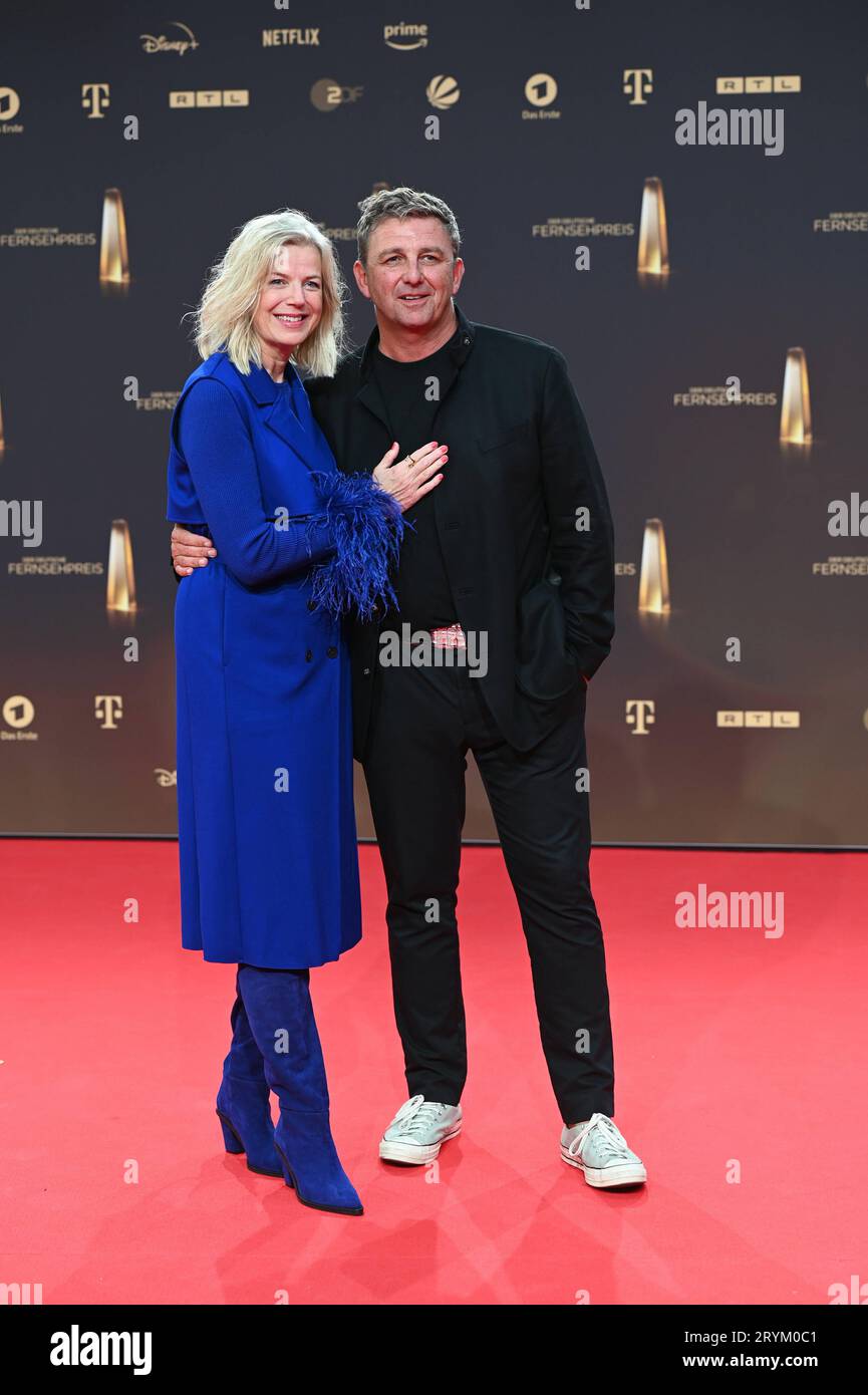 Schauspieler Hans Sigl und Ehefrau Susanne Sigl kommt zur Gala und ...