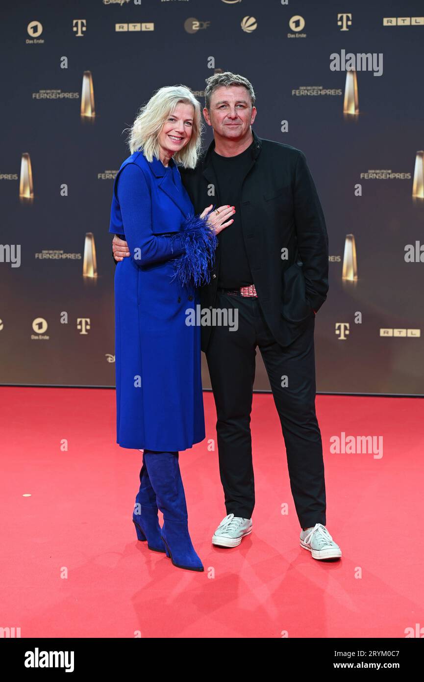 Schauspieler Hans Sigl und Ehefrau Susanne Sigl kommt zur Gala und ...