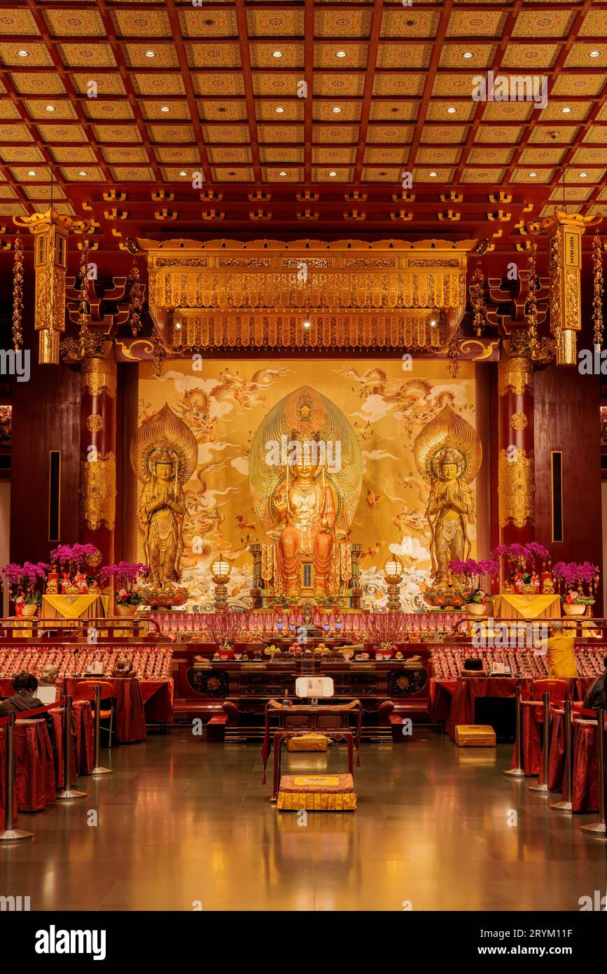 Entrance room famous buddha hi-res stock photography and images - Alamy