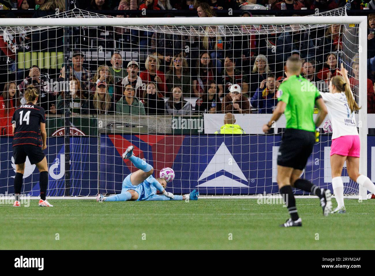 Portland, USA. 30th Sep, 2023. Thorns goaltender Bella Bixby misses the ...