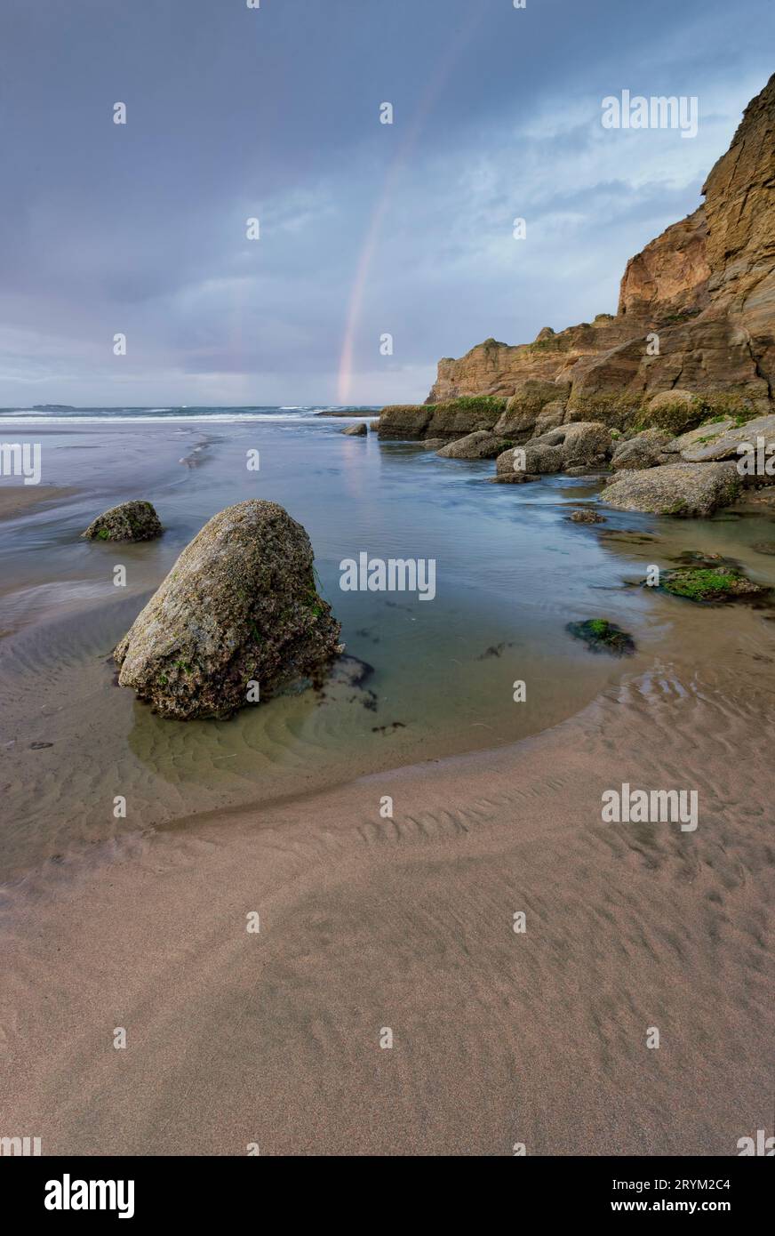Rainbow rock oregon hi-res stock photography and images - Alamy