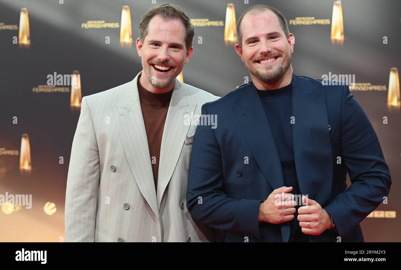 Dennis Wolter und Benjamin Wolter kommen zur Gala und Verleihung des Deutschen Fernsehpreis in ...
