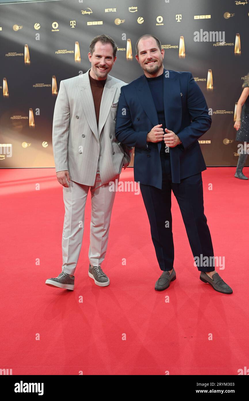 Dennis Wolter und Benjamin Wolter kommen zur Gala und Verleihung des Deutschen Fernsehpreis in ...