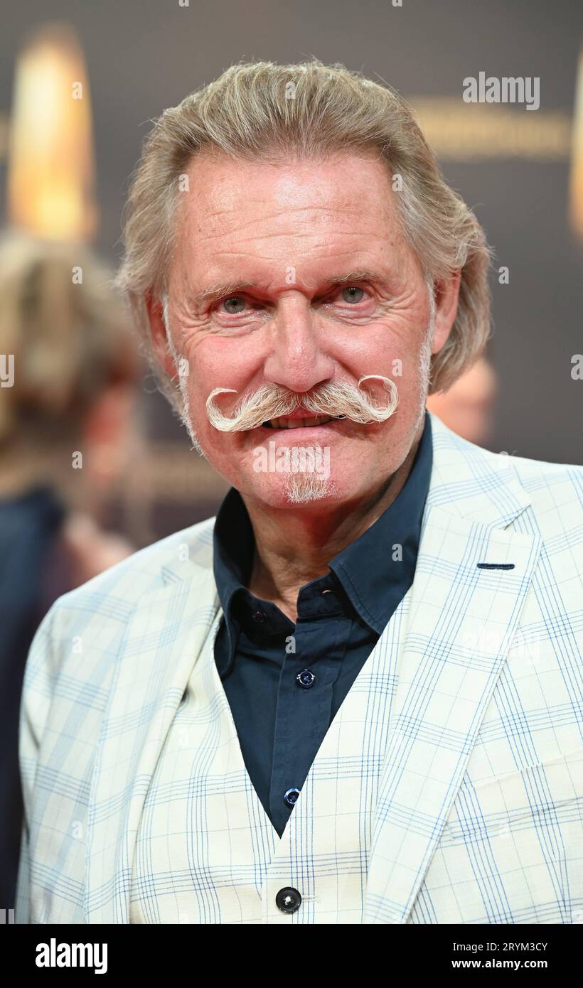 Der Jurist und Moderator Ingo Lenßen kommt zur Gala und Verleihung des ...