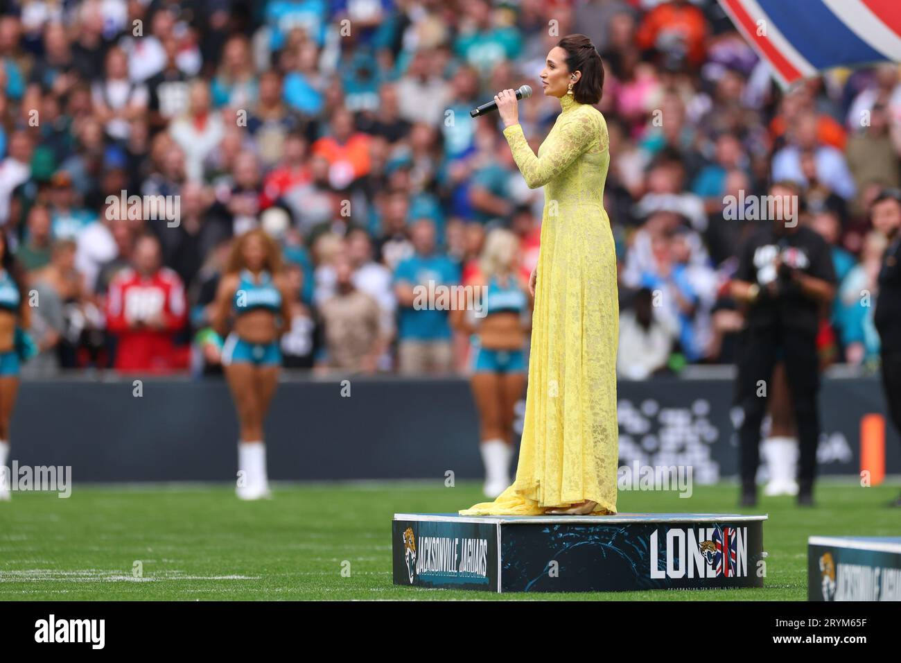 Opera singer laura wright hi-res stock photography and images - Alamy