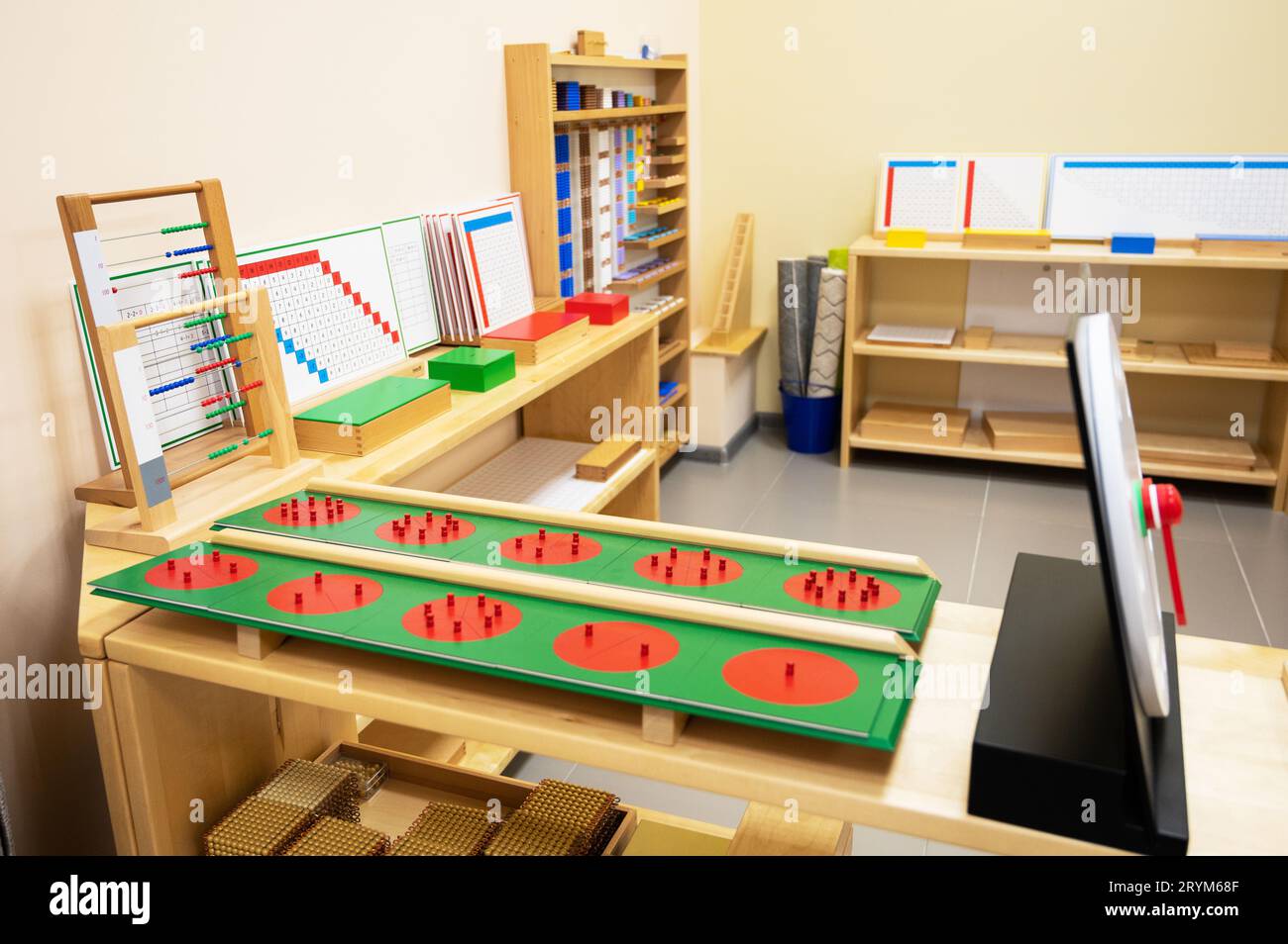 Classroom of Montessori kindergarten Stock Photo - Alamy