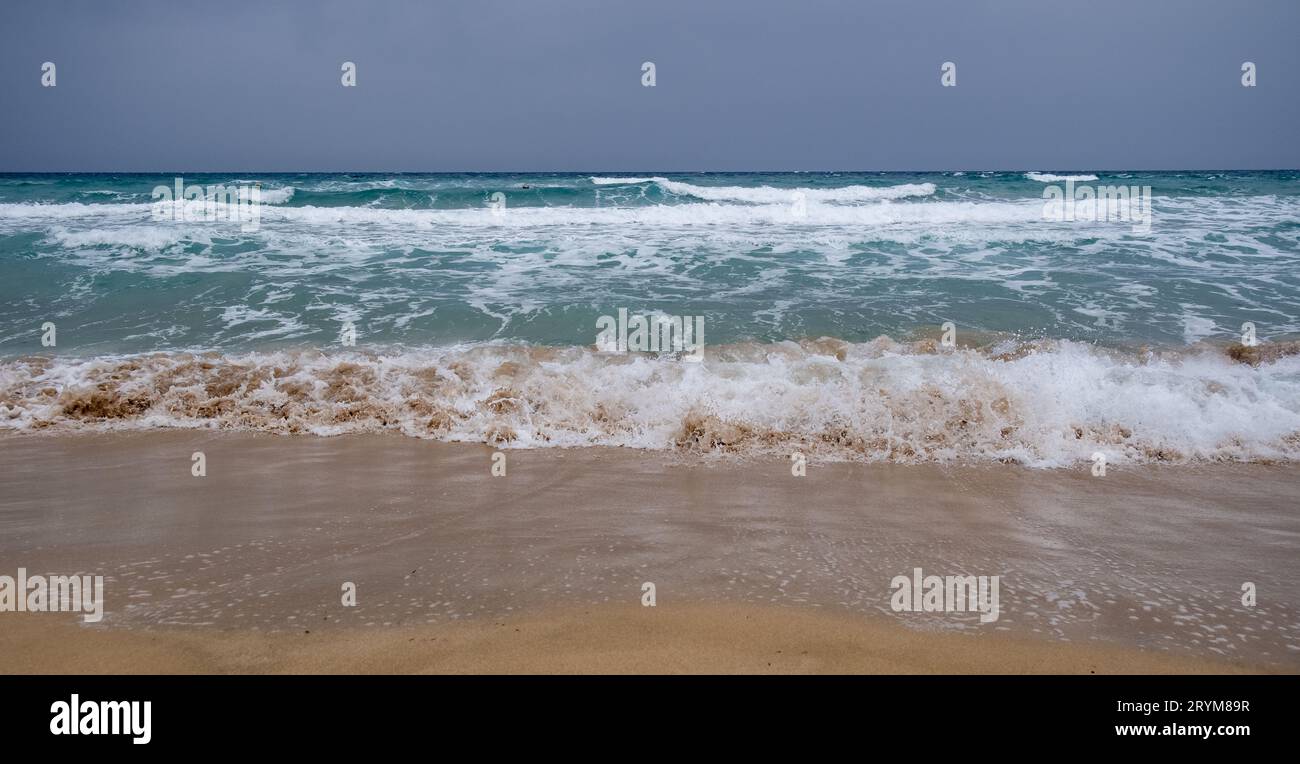 Holiday at the beach windy day at the beach hi-res stock photography ...
