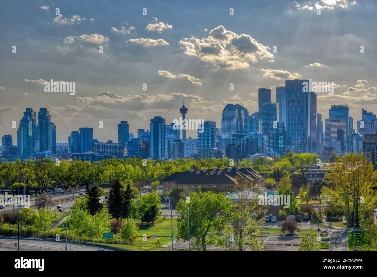 Calgary downtown skyline hi-res stock photography and images - Alamy