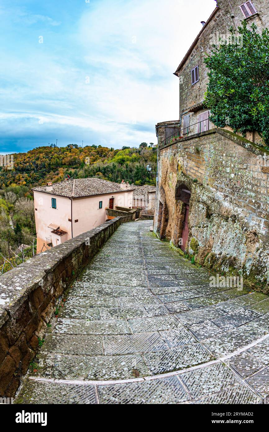 Tuscan hillside town hi-res stock photography and images - Alamy