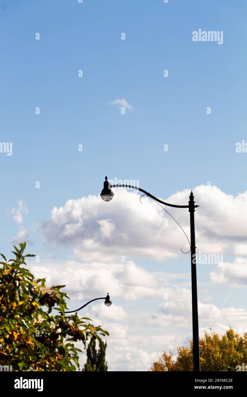Warm street lights hi-res stock photography and images - Alamy