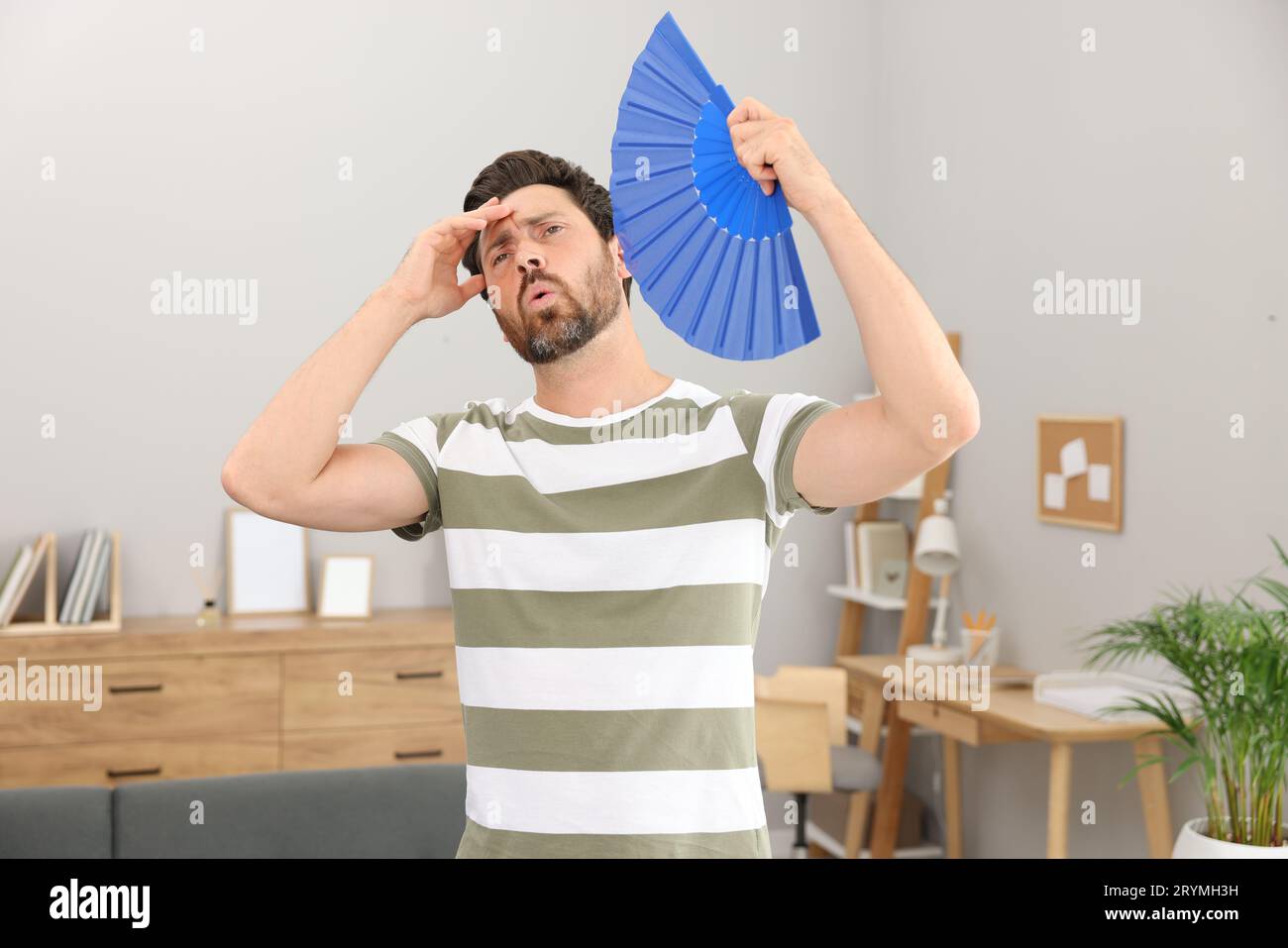 Man fan cool hi-res stock photography and images - Alamy